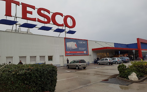 Már Esztergomban és környékén is házhoz szállít a Tesco | Hírek ...